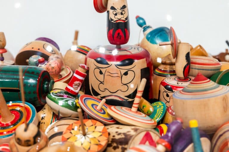 Tsujikawa Kōichirō and wooden spinning tops – Japan House London