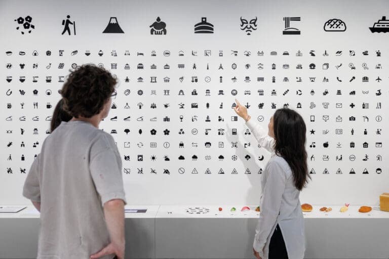 From cave paintings and hieroglyphs to animated pictograms: an ...
